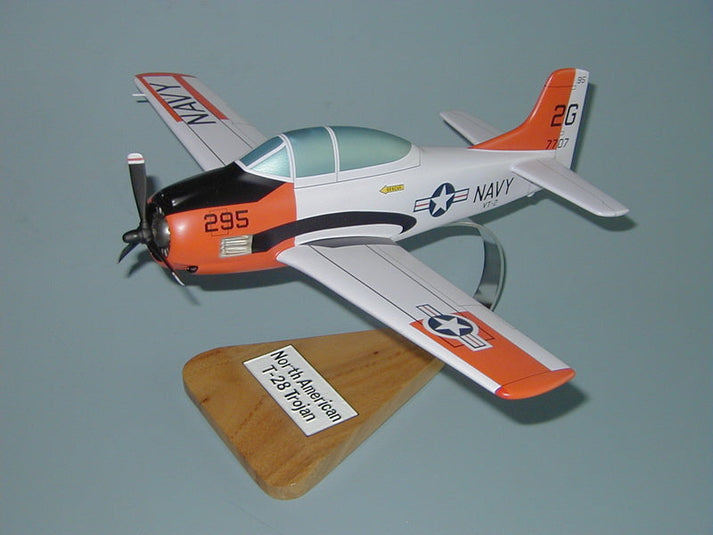 T-28 Trojan / USN Airplane Model – MAM - Scalecraft