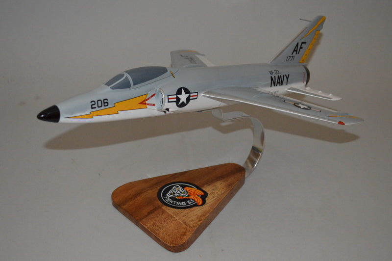 F-11 Tiger Airplane Model – MAM - Scalecraft