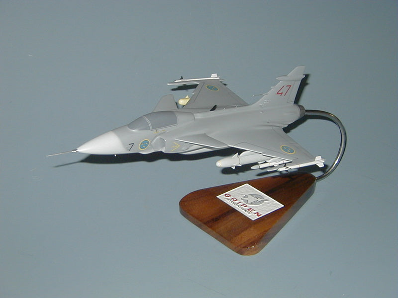 JAS-39 Gripen Airplane Model – MAM - Scalecraft