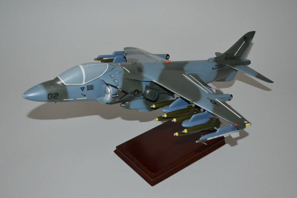 AV-8B Harrier / Loaded Airplane Model – MAM - Scalecraft