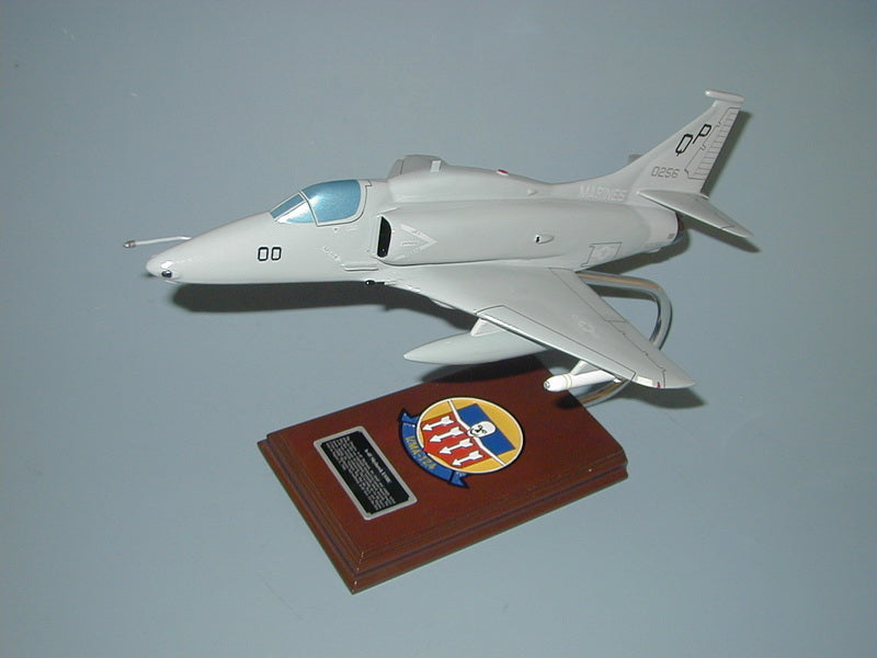 A-4 Skyhawk / USMC Airplane Model – MAM - Scalecraft