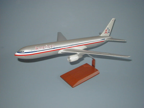 Boeing 767-300 / American Airplane Model – MAM - Scalecraft