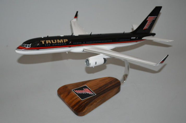 Boeing 757 / Trump Airplane Model – MAM - Scalecraft