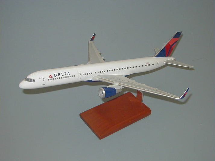 Boeing 757-200 / Delta Airlines Airplane Model – MAM - Scalecraft