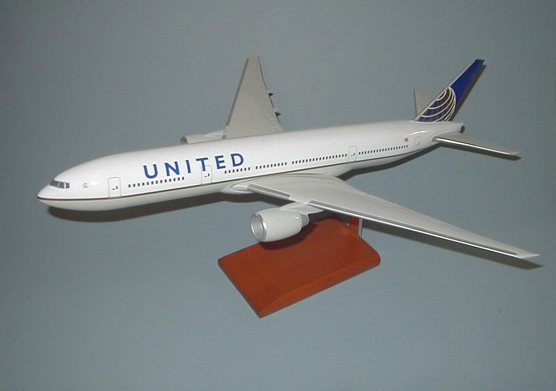 Boeing 777 - United Airplane Model – MAM - Scalecraft