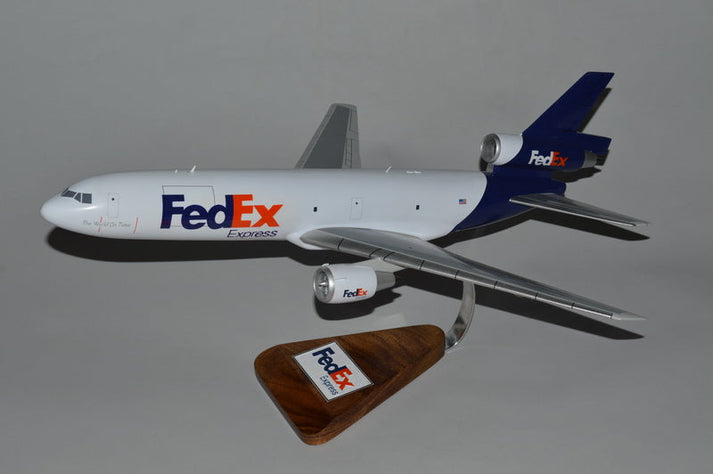 Douglas DC-10 / FedEx Airplane Model – MAM - Scalecraft