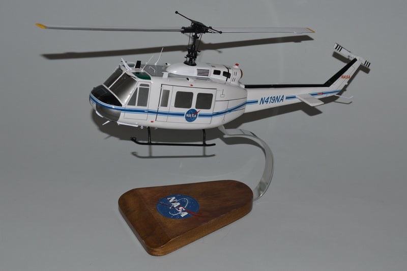 UH-1 Huey / NASA Airplane Model – MAM - Scalecraft