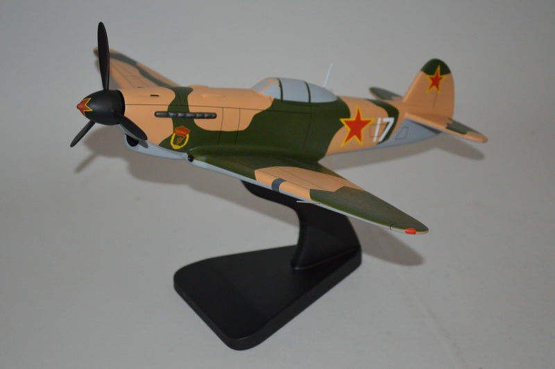 Yakovlev Yak-9 Airplane Model – MAM - Scalecraft