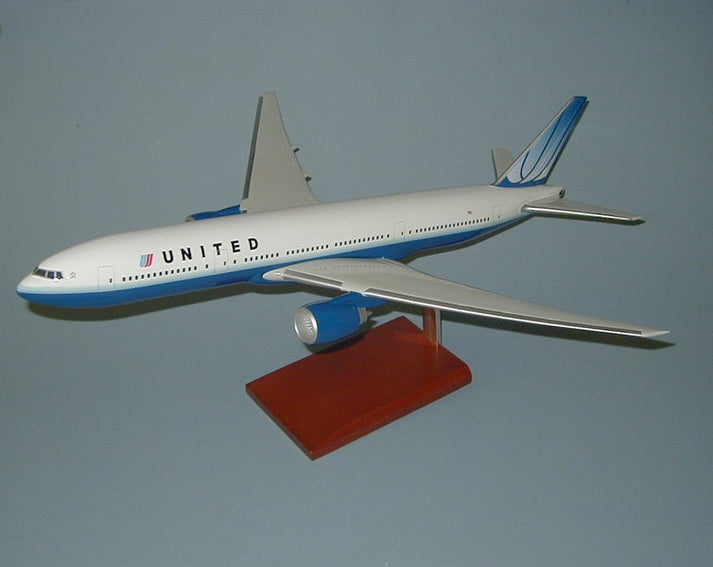 Boeing 777 / United Airplane Model – MAM - Scalecraft