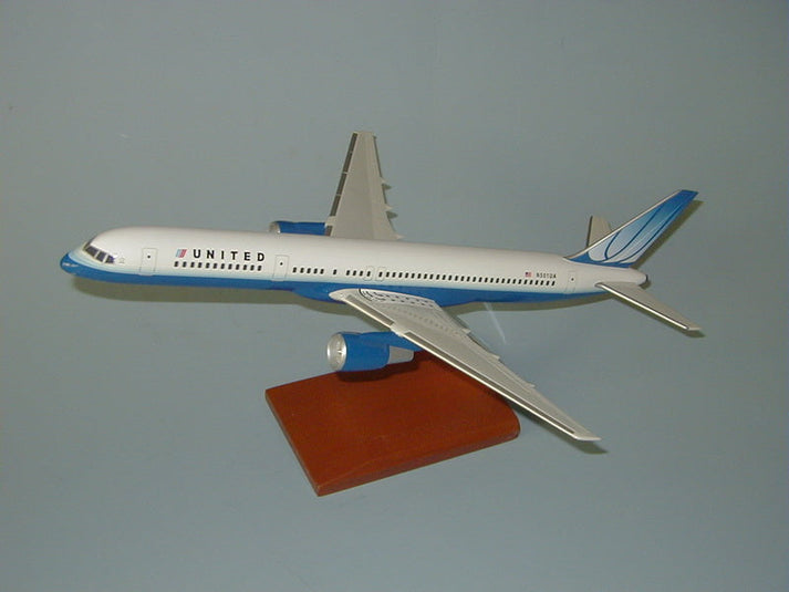 Boeing 757 / United Airplane Model – MAM - Scalecraft
