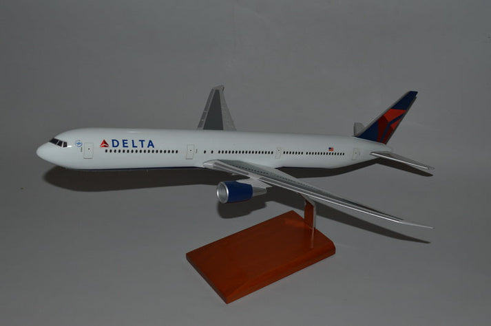 Boeing 777-200 / Delta Airplane Model – MAM - Scalecraft