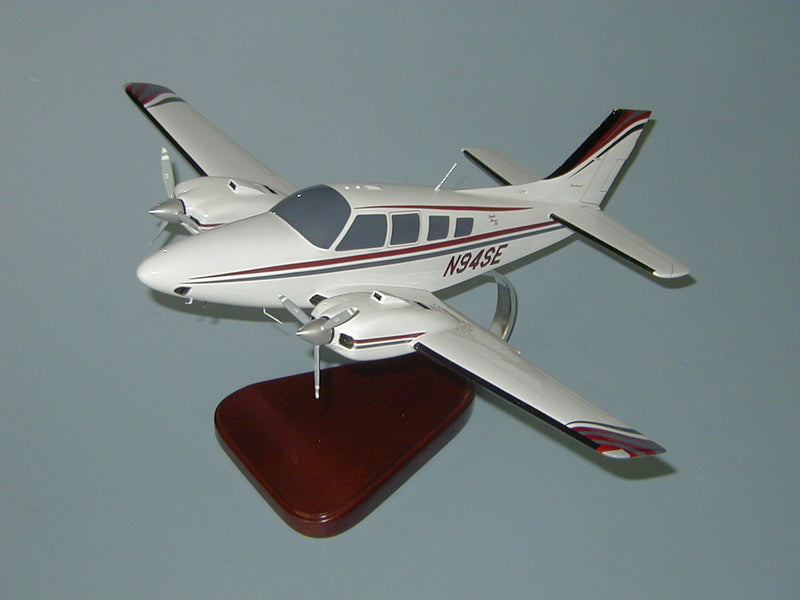 Beech B55 Baron Airplane Model – MAM - Scalecraft