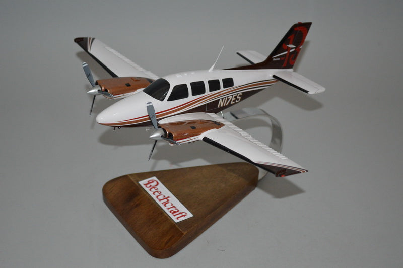 Beechcraft 58 Baron Airplane Model – MAM - Scalecraft